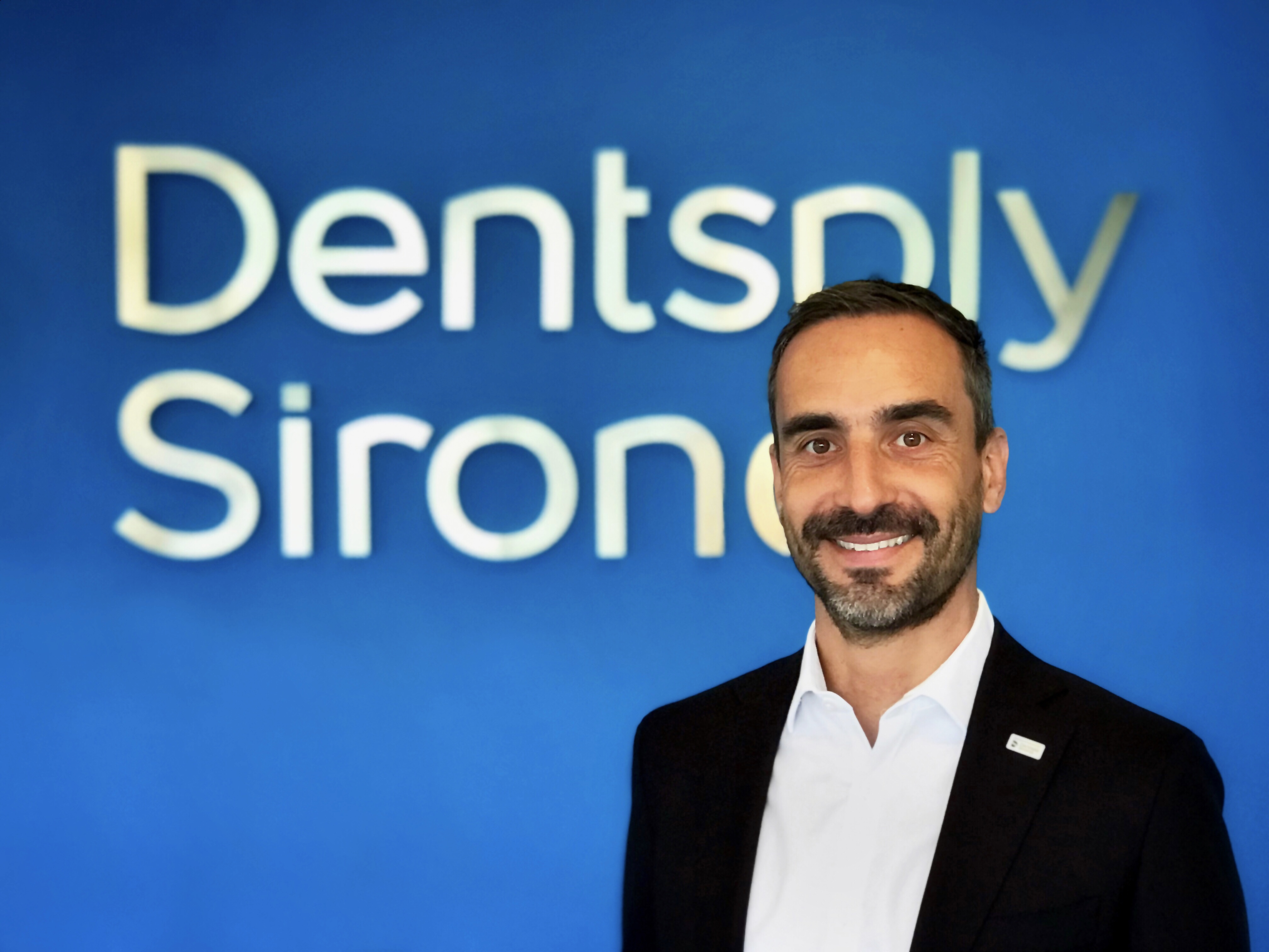 DENTSPLY SIRONA annonce son nouveau Directeur Général - LEFILDENTAIRE ...